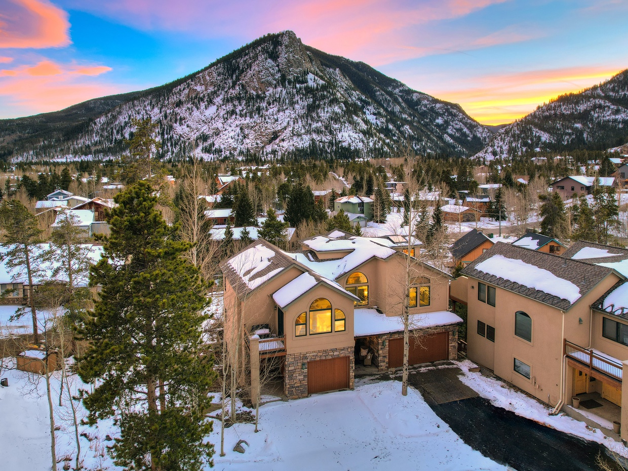 Mt Royal Retreat in Downtown Frisco | Alpine Edge