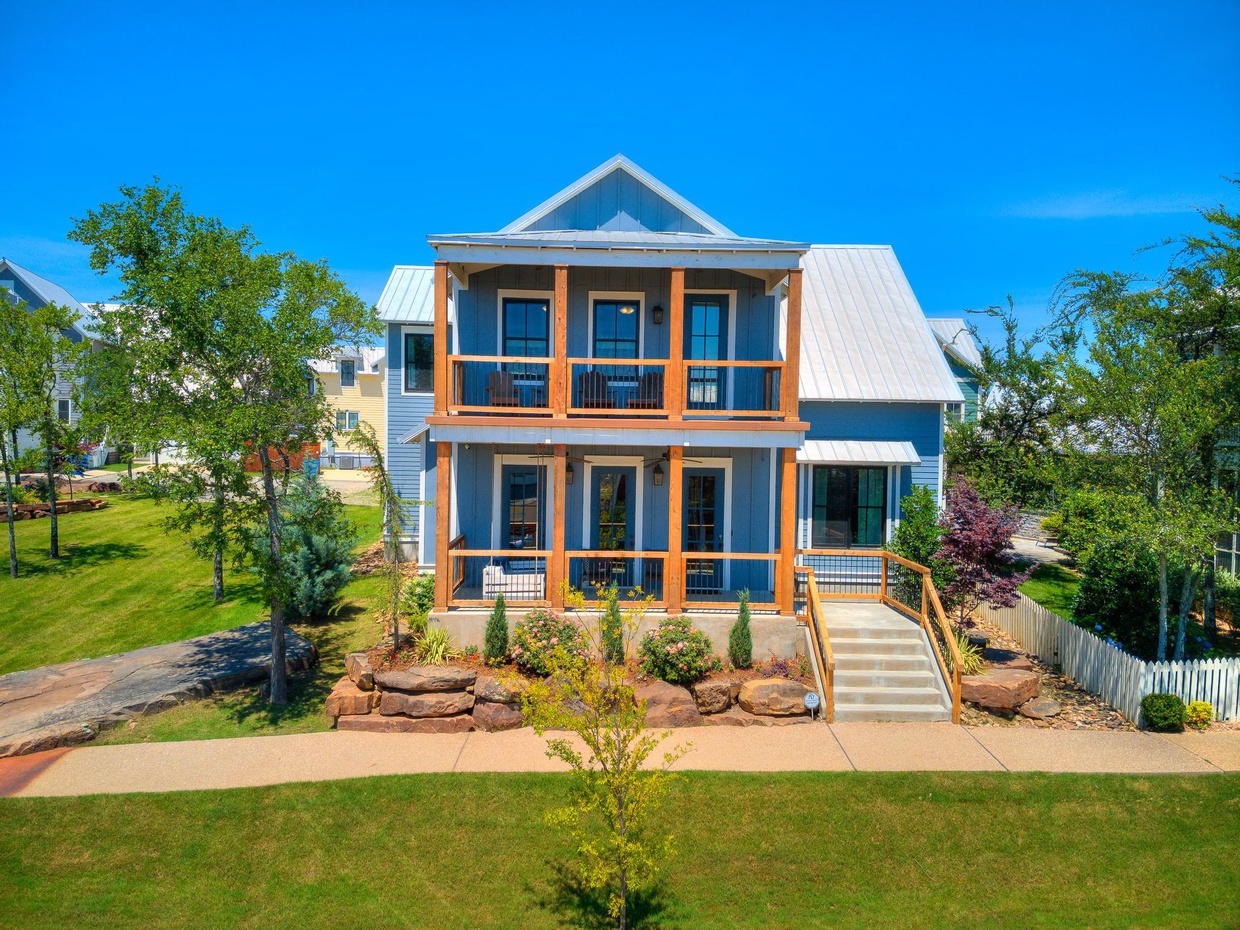 View Carlton Landing-Rhythm and Blue | A Eufaula Vacation Rental