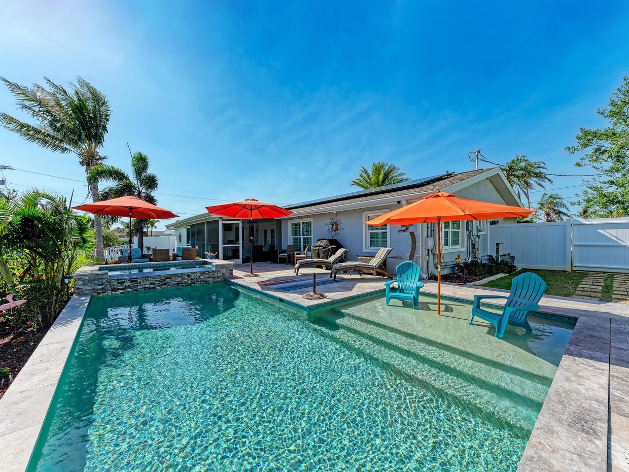 Forget Me Knot | A Bradenton Vacation Rental
