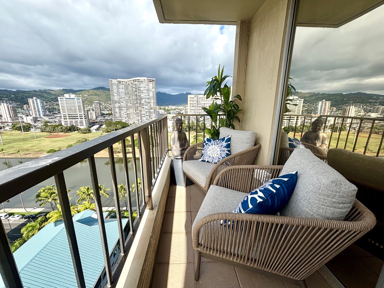 View Honu Hideaway Studio at Royal Garden | A Honolulu Vacation Rental