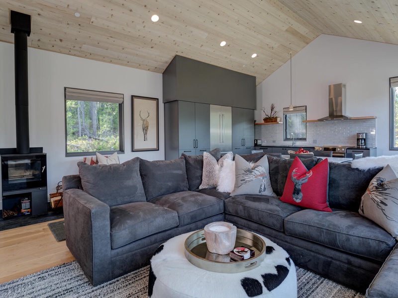 View 17 Lake Cabin | Moonlight Basin Lodging